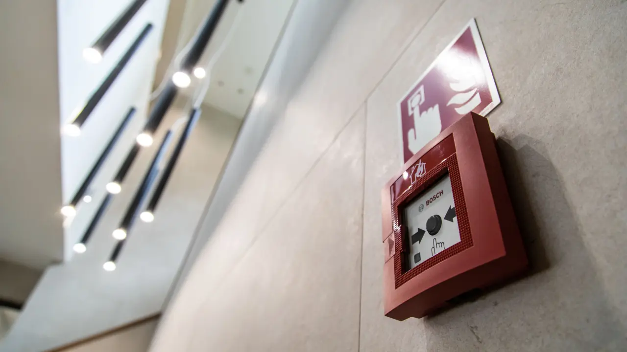 Scalable video & fire alarm solution safeguards Port Praski ...