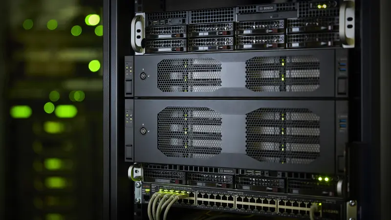 DIVAR IP all-in-one 7000 Recorder | KEENFINITY I North America