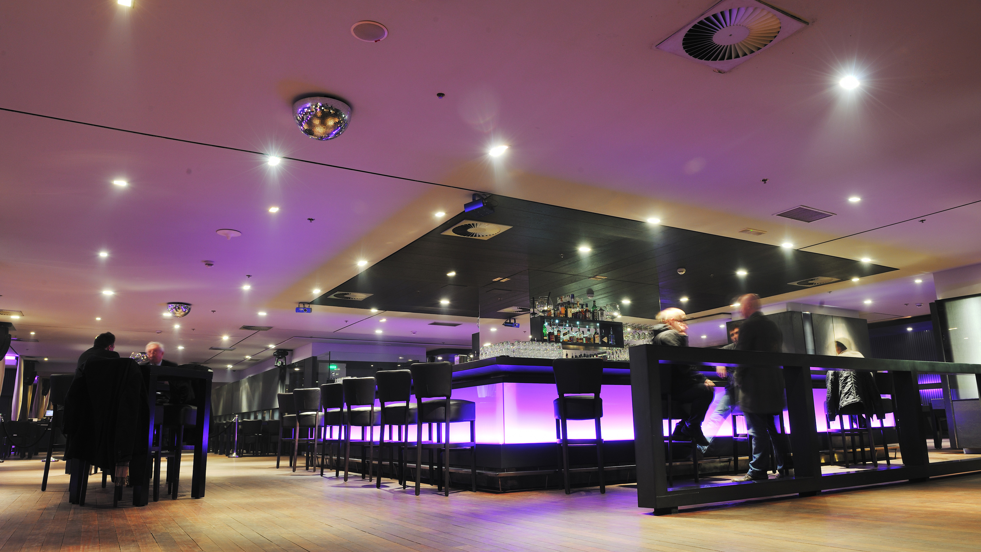 PRAESENSA audio connectivity expanded with new audio interface module ...