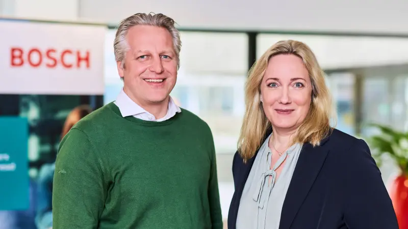 High-performing logistics team ensures reliable product delivery in ...