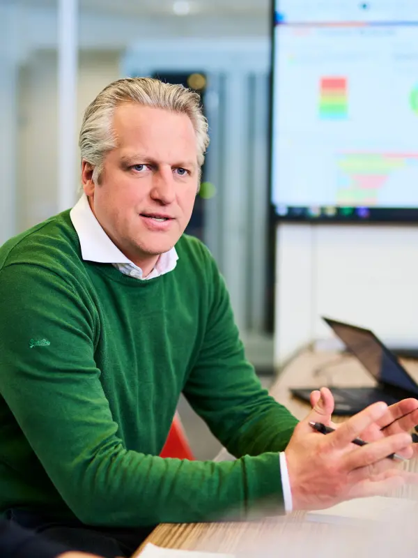 High-performing logistics team ensures reliable product delivery in ...