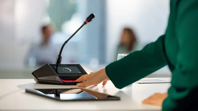 DICENTIS Hybrid meetings | KEENFINITY I Global