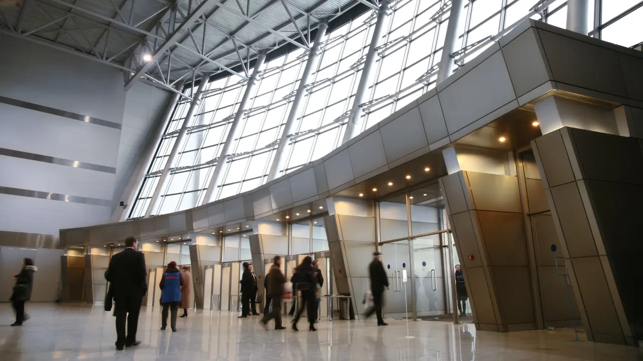 IVA Pro Buildings: Intelligent Video Surveillance for Buildings | IQSIGHT